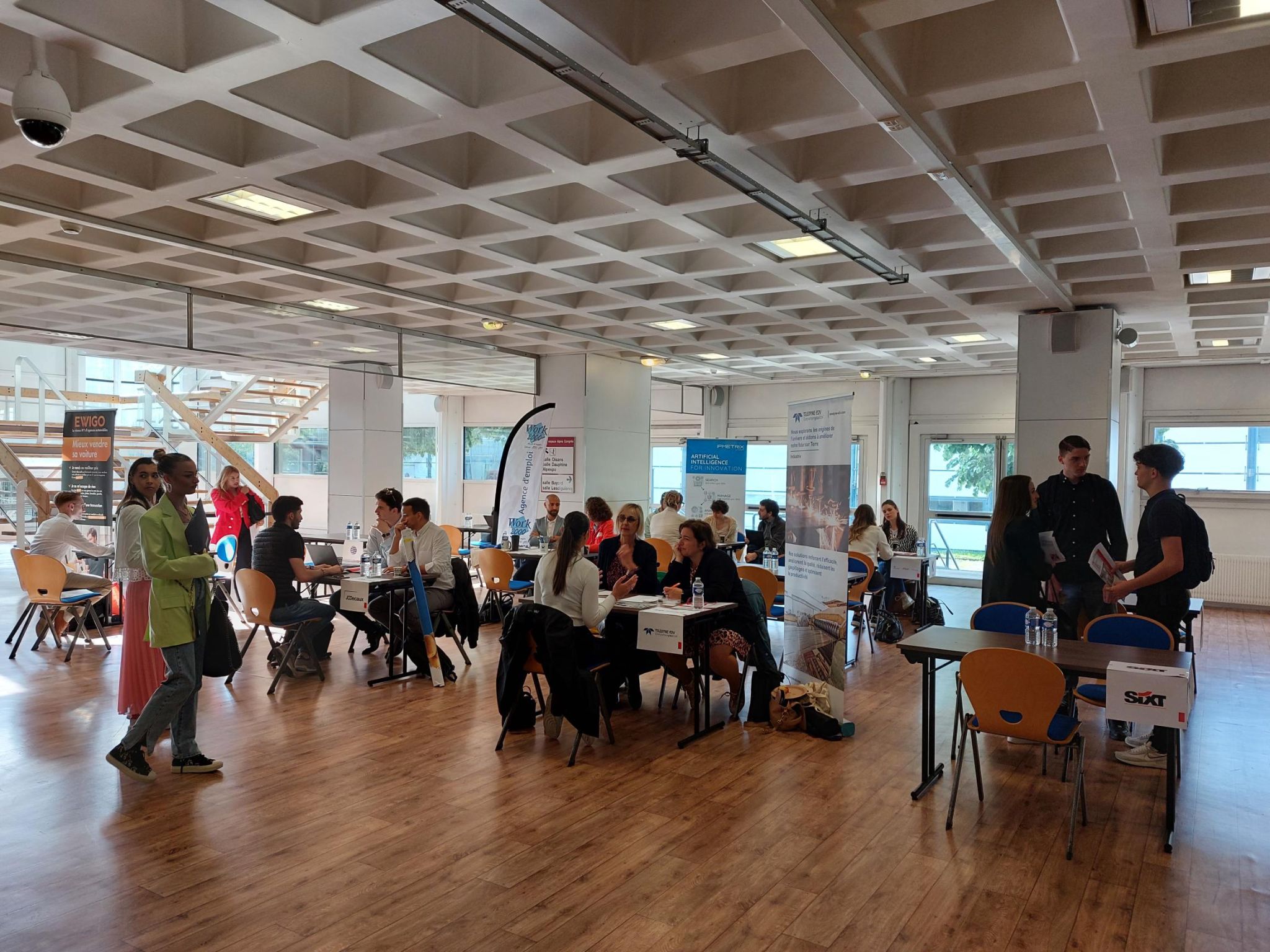 Le job dating spécial alternance de l’IDRAC BS - campus de Grenoble ...