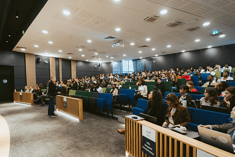 Découvrez le Campus Compétences et Développement de Lyon | IDRAC ...