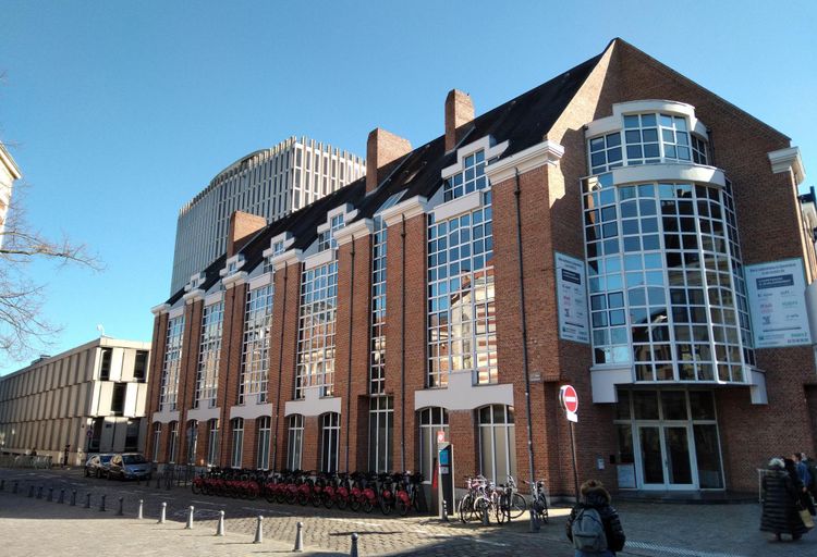 Découvrez le Campus Compétences et Développement de Lille | IDRAC ...