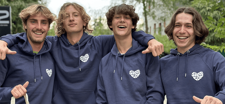 Distribution de goodies | SUP'DE COM Bordeaux