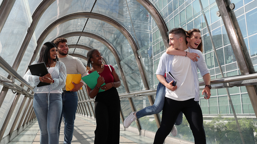 École de commerce Paris | IDRAC Business School